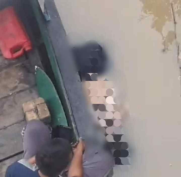 GoRiau - Setengah Terbuka, Warga Temukan Jasad Perempuan Mengambang di ...