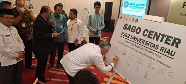 GoRiau - Kembangkan Sektor Unggulan Tanaman Sagu, Sago Center Unri ...