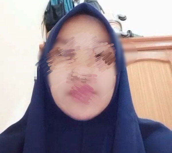 GoRiau - Coreng Nama Kampus, Mahasiswi UIN Suska Riau yang Bercumbu Saat Zoom Meeting Dikeluarkan