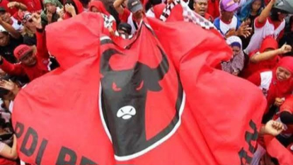 GoRiau - Sampah Menumpuk di Sejumlah Ruas Jalan, DLHK Pekanbaru: Masalah Administrasi