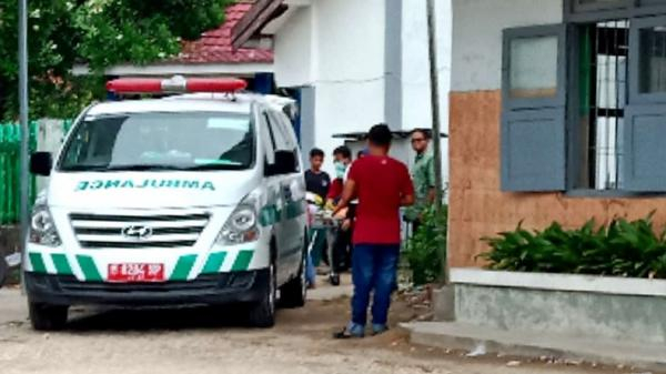 GoRiau - Siswi SMA Melahirkan dalam Kelas Saat Ujian, Siswa Kaget dan Berhamburan