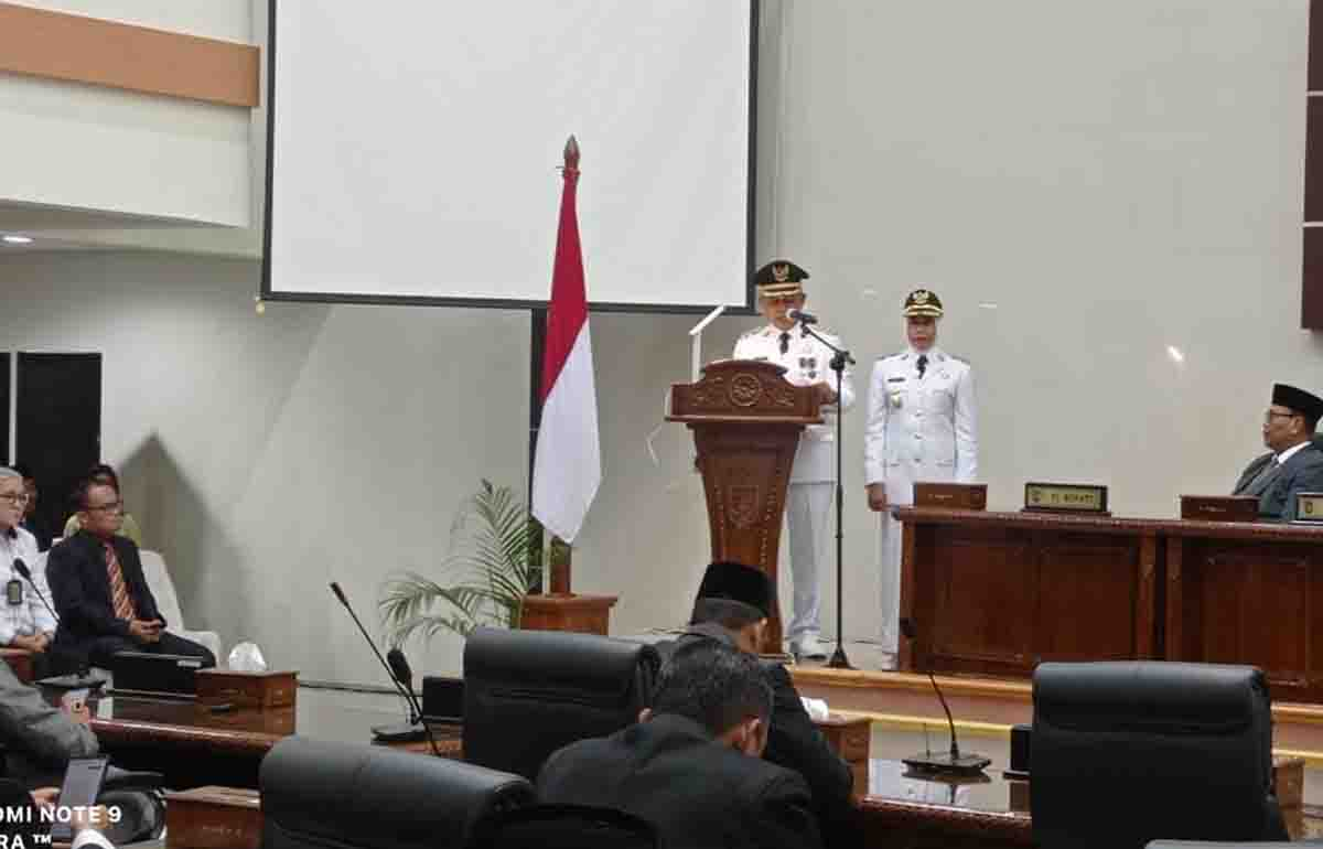 GoRiau - DPRD Inhil Gelar Paripurna Serah Terima Jabatan Bupati dan Wakil Bupati Terpilih 2025-2030