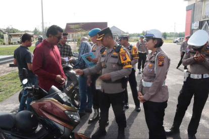 GoRiau - Disnakertrans Riau Siapkan Posko Pengaduan THR, Operasional ...