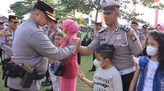 GoRiau - Selamat! 44 Anggota Polres Pelalawan Terima Kenaikan Pangkat