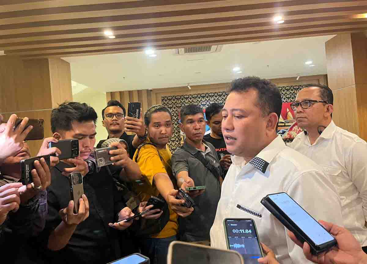 GoRiau - 9 Jam Diperiksa, Ditreskrimsus Polda Riau Minta Muflihun ... GoRiau - 9 Jam Diperiksa, Ditreskrimsus Polda Riau Minta Muflihun ...