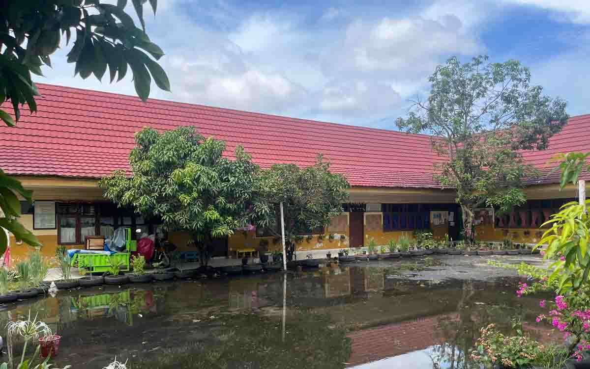 GoRiau - Saat Pendaftaran Ulang Calon Siswa, SD di Tengah Kota ...