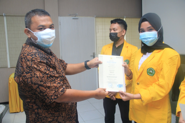 GoRiau - Terima Sertifikat BNSP, Kompetensi Mahasiswa Unilak Semakin Diakui