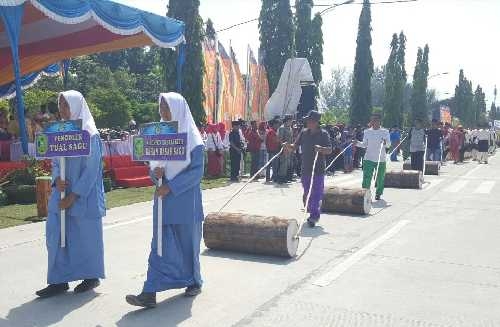GoRiau - Kafilah Meranti Golek Tual Sagu di Kota Dumai, Ini Penampakannya