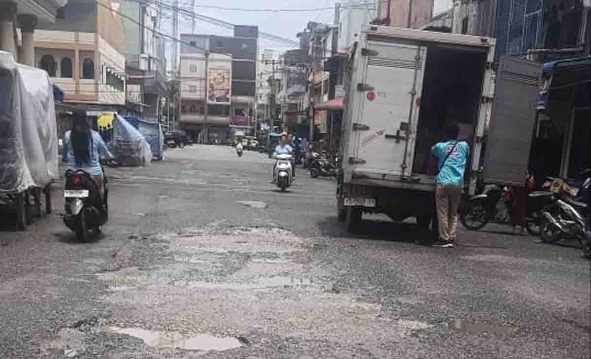 GoRiau - Jalan Sentosa Bagansiapiapi Berlobang, Dinas PUTR Rohil ...