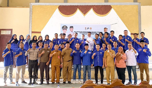GoRiau - Irwin Resmi Dilantik sebagai Ketua Karang Taruna Kerumutan ... GoRiau - Irwin Resmi Dilantik sebagai Ketua Karang Taruna Kerumutan ...