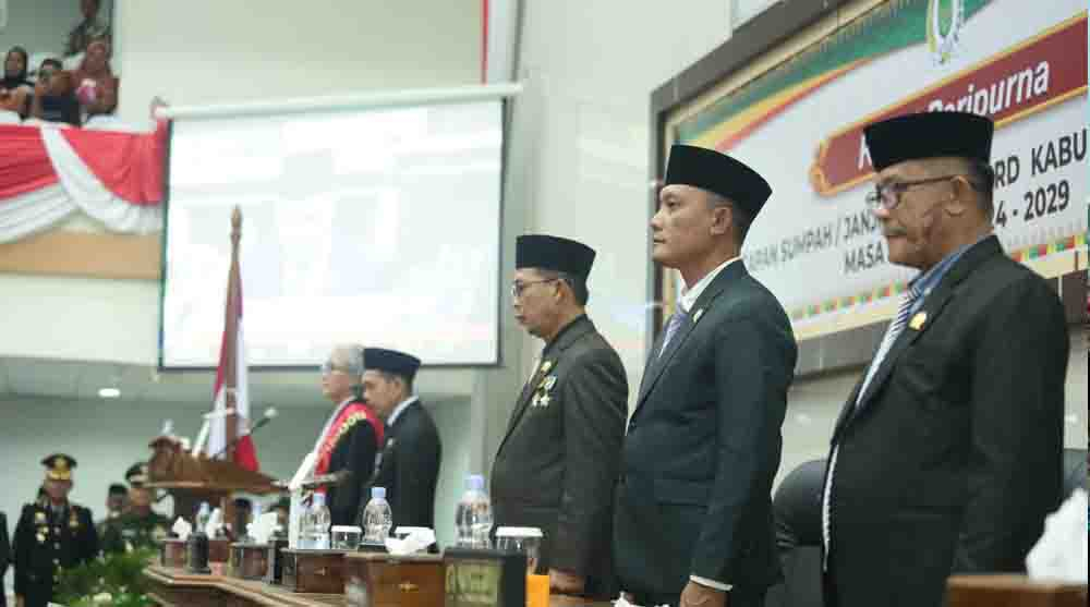 GoRiau - Pimpinan DPRD Inhil Masa Periode 2024 - 2029 Resmi Dilantik
