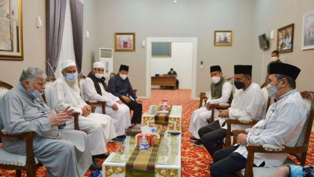 GoRiau - Bertemu Ustaz dari Timur Tengah, Gubri Bahas Quran Center Riau GoRiau - Bertemu Ustaz dari Timur Tengah, Gubri Bahas Quran Center Riau