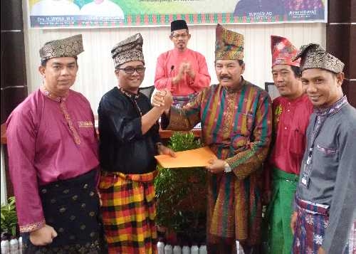 GoRiau - Musenda Usai, M Edy Afrizal Terpilih sebagai Ketua Umum Dewan ...