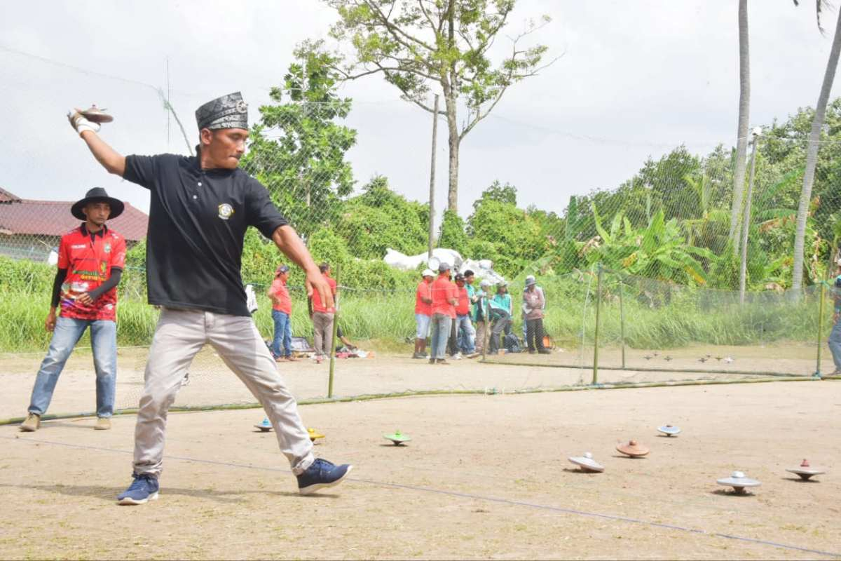 GoRiau - HJB ke-512, Pemkab Bengkalis Gelar Lomba Gasing
