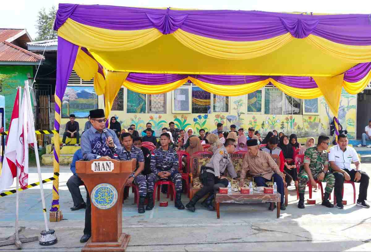 GoRiau - 'Pamanasan' Jelang Pemilihan Paskibra, MAN 1 Tembilahan Gelar ...