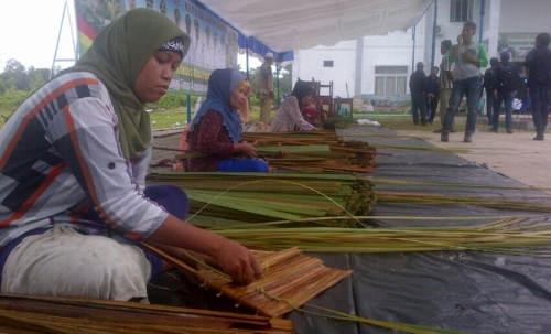 GoRiau - Di Tebingtinggi Timur, Atap Rumbia Masih Jadi Idola