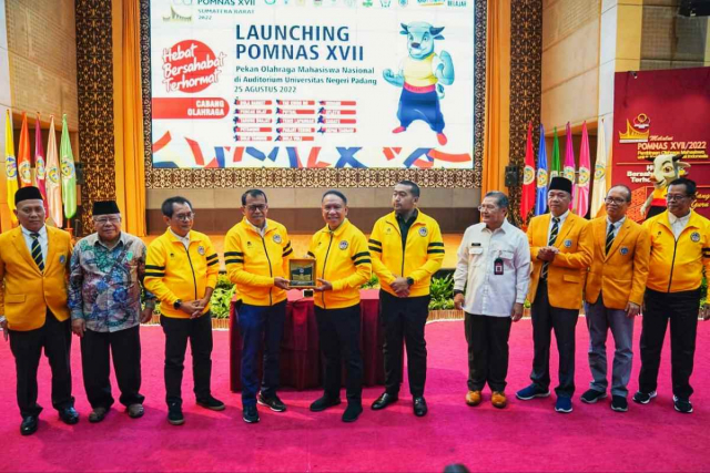 GoRiau - Menpora Amali Secara Resmi Launching Logo, Maskot dan Sistem ...