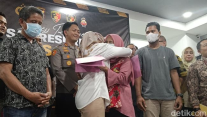 Dua Bayi Tertukar di Bogor Dikembalikan ke Orang Tua Kandung Sebulan Lagi - Sumber : GoRiau.com ...