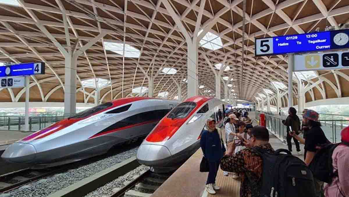 GoRiau - KCIC Tepis Transaksi Kereta Cepat Dikuasai Bank China