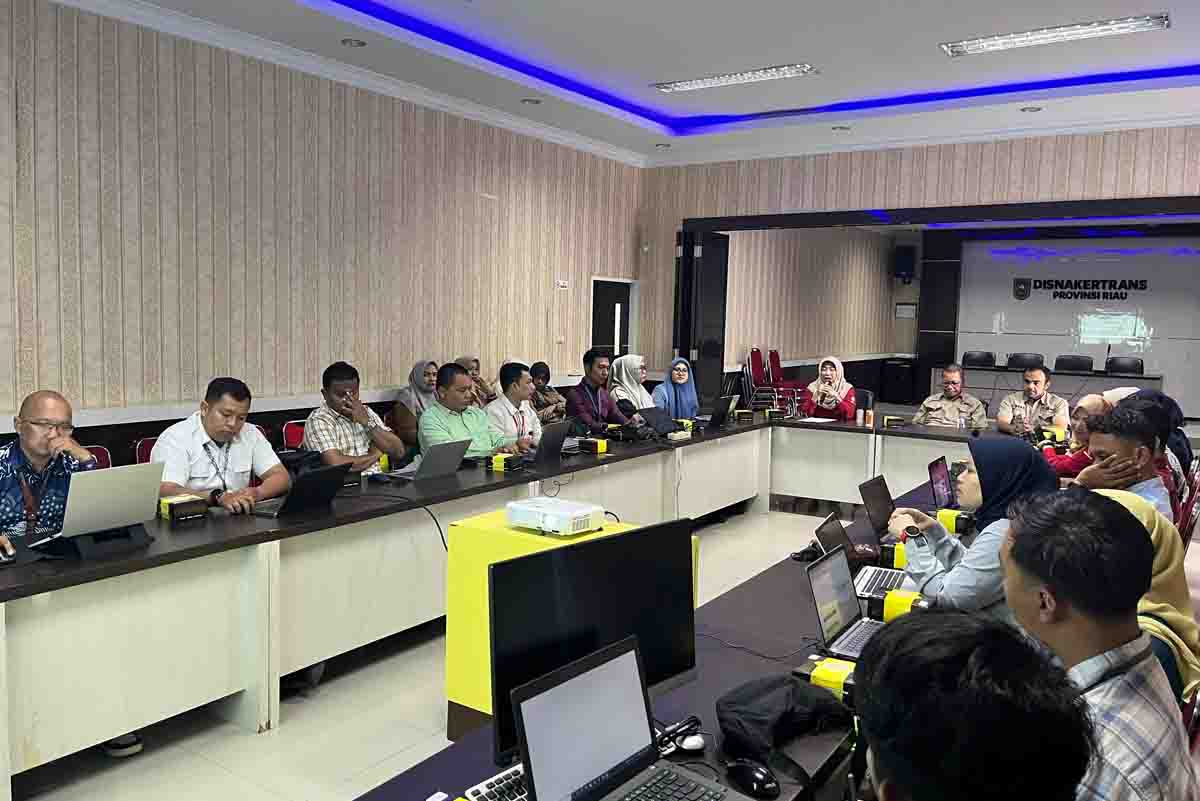 GoRiau - Disnakertrans Riau Gandeng 24 Perusahaan Buka Akses Lowongan Kerja Digital