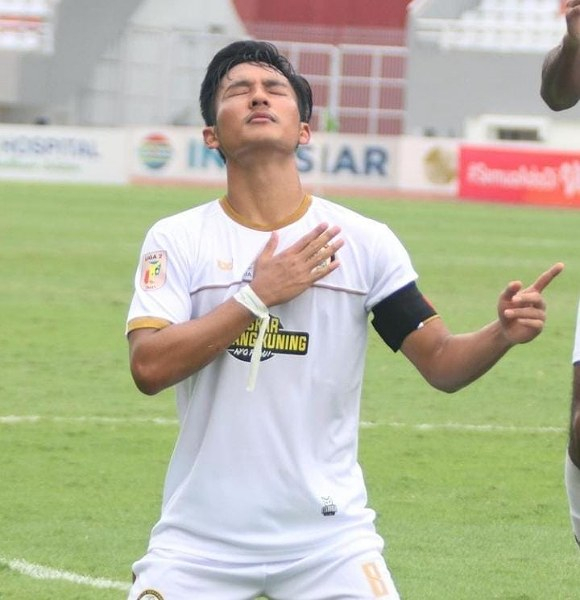 GoRiau - Ini Kunci Kemenangan Tiga Naga Atas Semen Padang