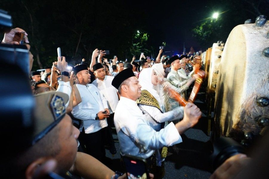GoRiau - Gubernur Riau dan Wali Kota Pekanbaru Kompak Lepas Pawai ...