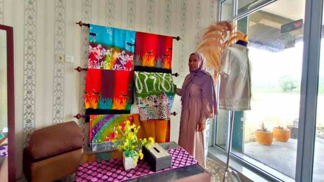 GoRiau - Batik Seikijang Produk UMKM BRK Syariah Ini Sangat Diminati ...