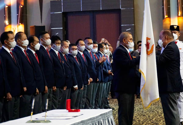 GoRiau - Pengurus KONI Riau Masa Bakti 2022-2026 Resmi Dikukuhkan